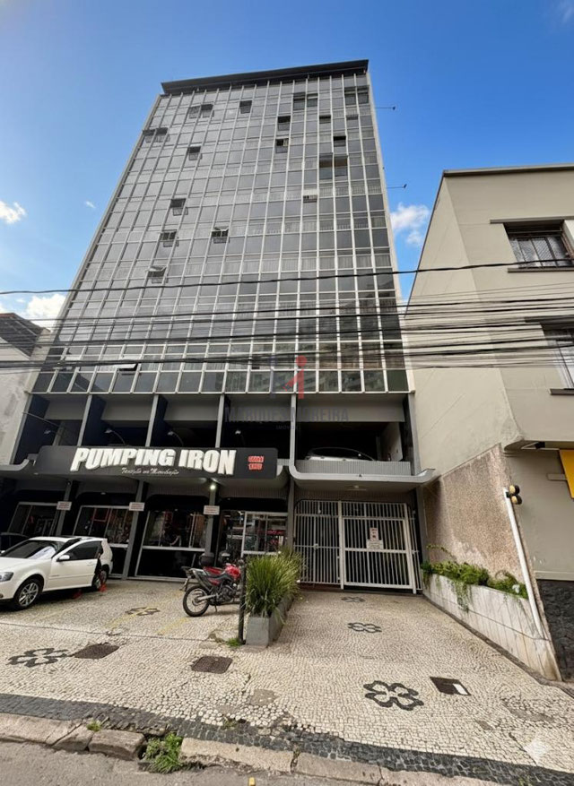 Imóvel com alto potencial em uma das esquinas mais valorizadas da ...